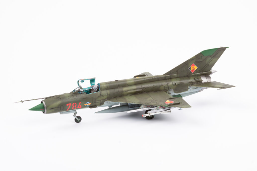 MIKOYAN MiG-21 MF INTERCEPTOR 1/72 ProfiPack - Hobby Models GT