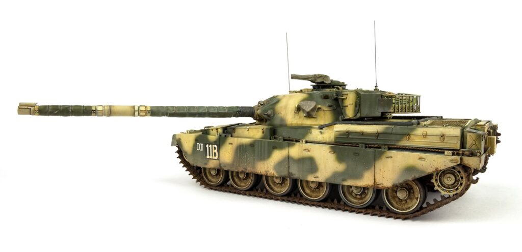 CHIEFTAIN MK.5 / P 1/35 - Hobby Models GT