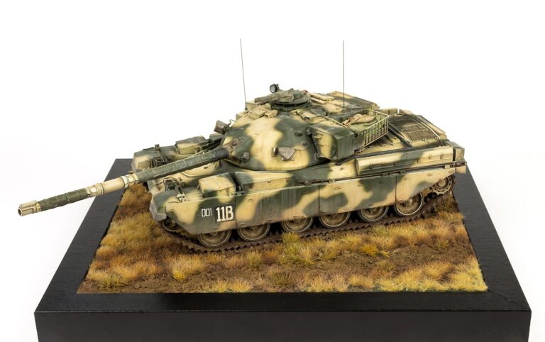 CHIEFTAIN MK.5 / P 1/35 - Hobby Models GT